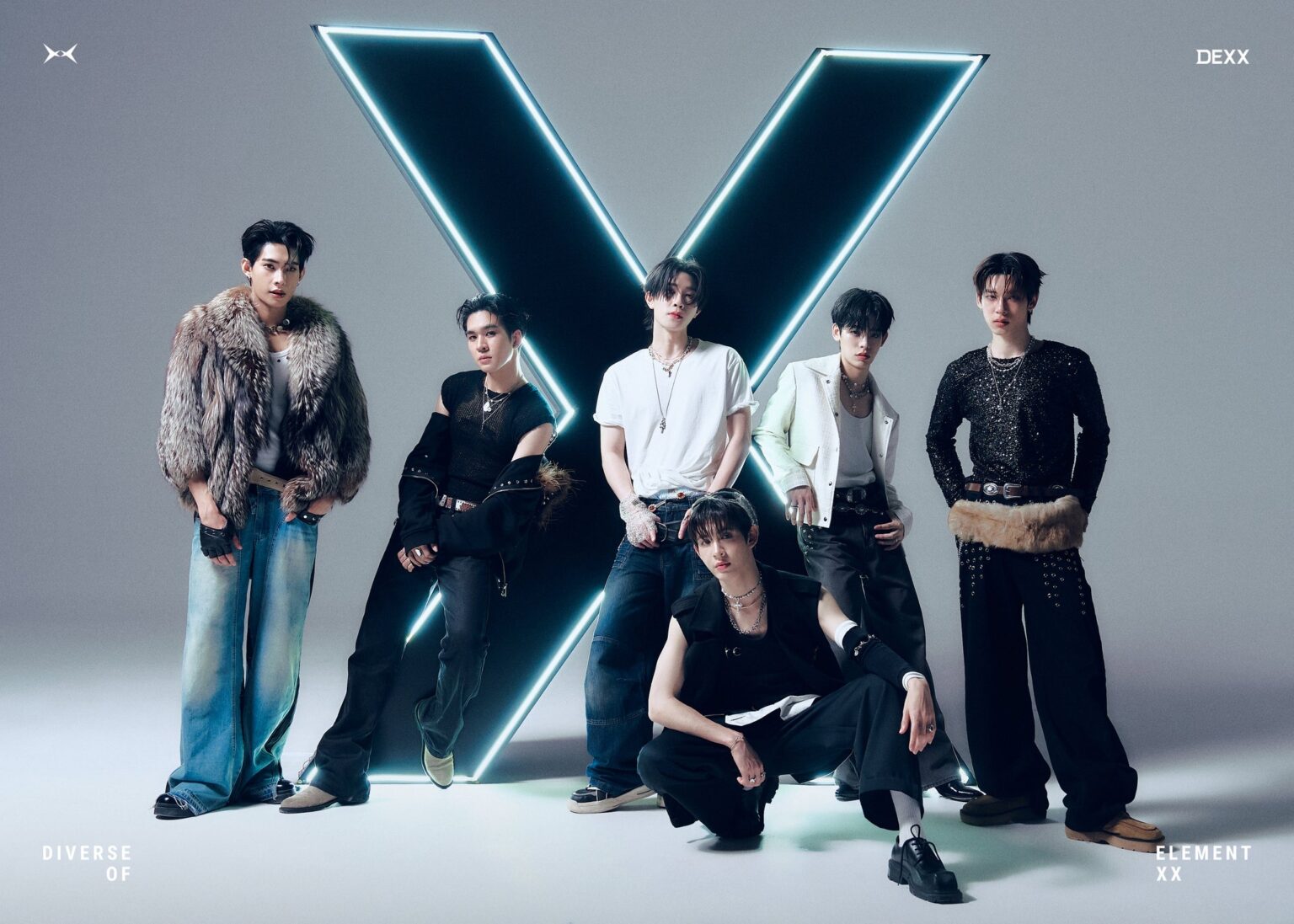 T-POPグループDEXX、デビュー曲タイトル「CLANG CLANG」発表！6月24日鮮烈デビューへ - タイナウ！ Thainow