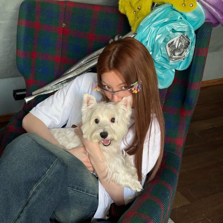 【タイ女優】Orm Kornnaphat（オーム・コーンナパット）、最新ショットを公開！主役は「GENTLE MONSTER」のデコラティブな ...